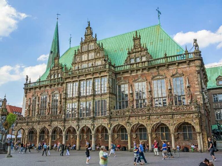 Bremer Roland, Symbol für Freiheit vor dem Rathaus / Marktplatz